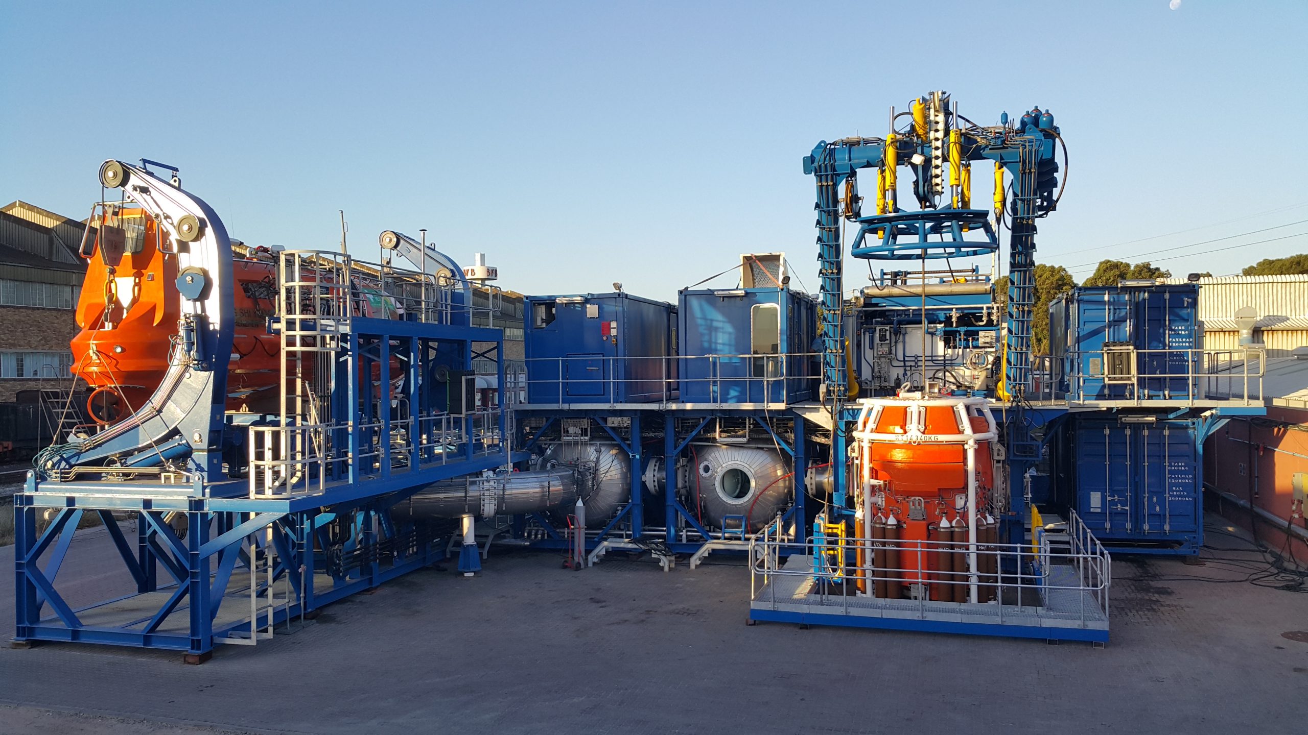 Deep Dive Dynamics: Mastering Extreme Depths with Saturation Diving Equipment