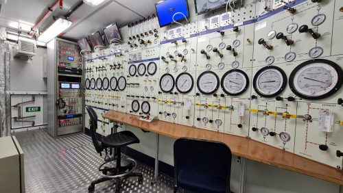 Deep Dive Dynamics: Mastering Extreme Depths with Saturation Diving ...