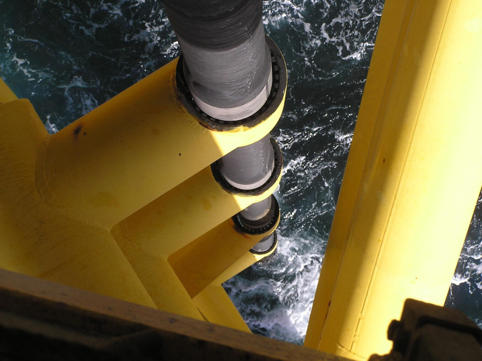 Teledyne HydroPact TSS 440 Subsea Pipe Tracking System | Unique Group