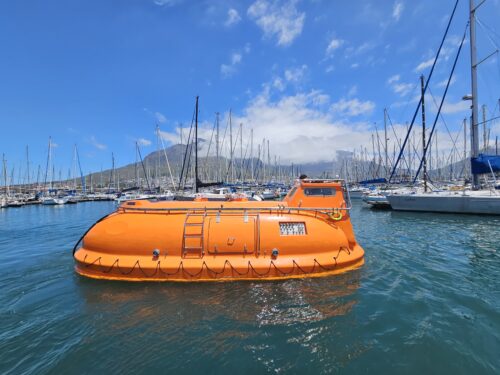 Unique Group Delivers Self-Propelled Hyperbaric Lifeboat System